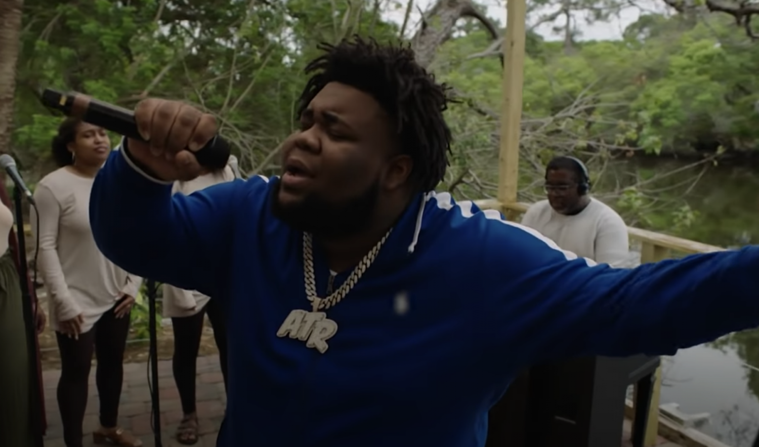 Rod Wave Performs 'Tombstone' On Tonight Show With Jimmy Fallon - DTLR ...